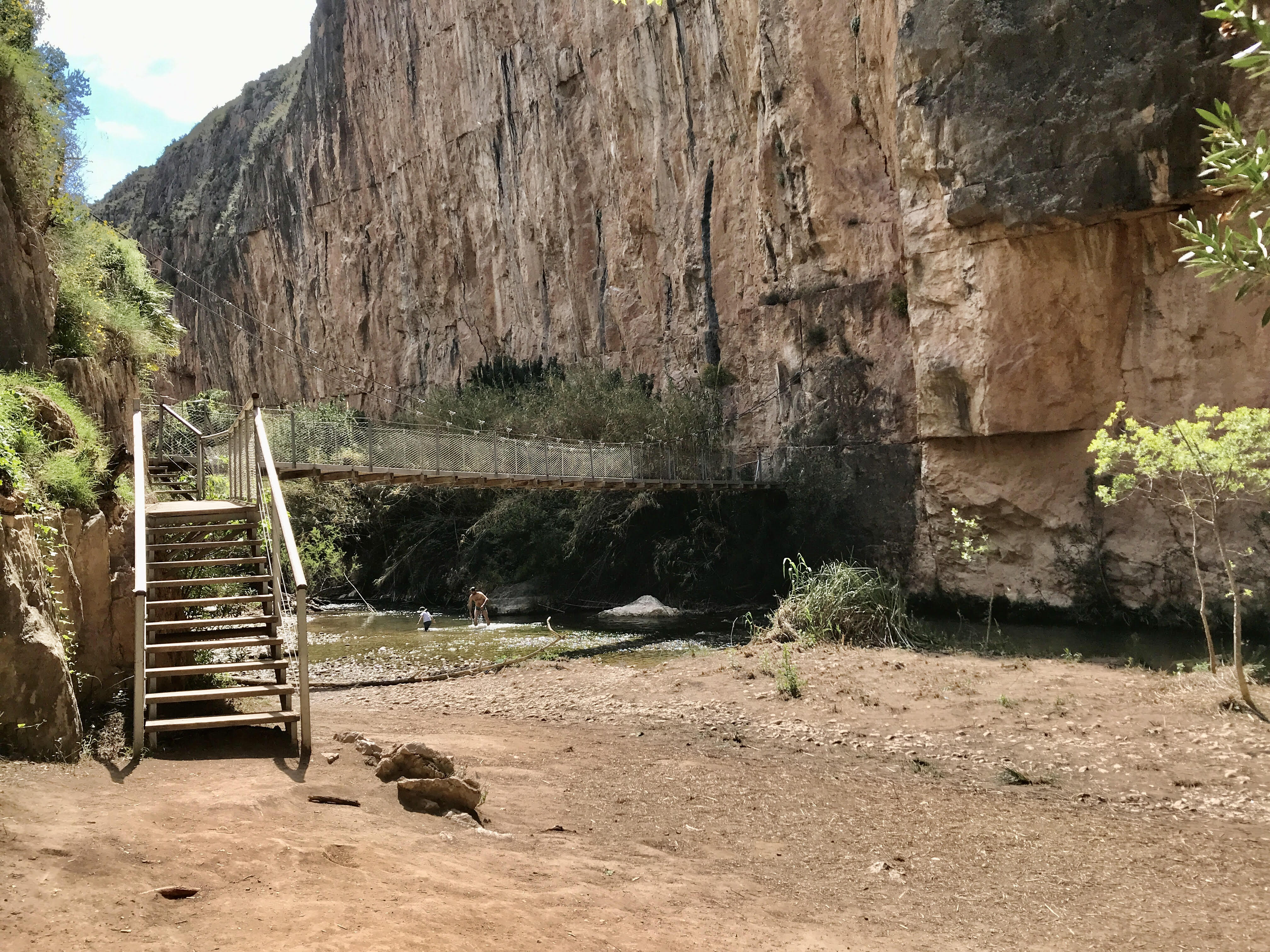 Rock Climbing (with a child) in Chulilla (Spain) – Siena Anstis